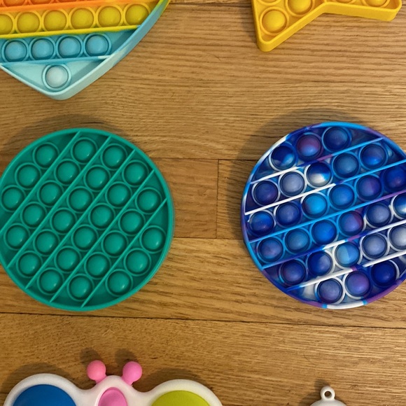 SHEIN | Toys | 26 Pack Of Fidgets | Poshmark